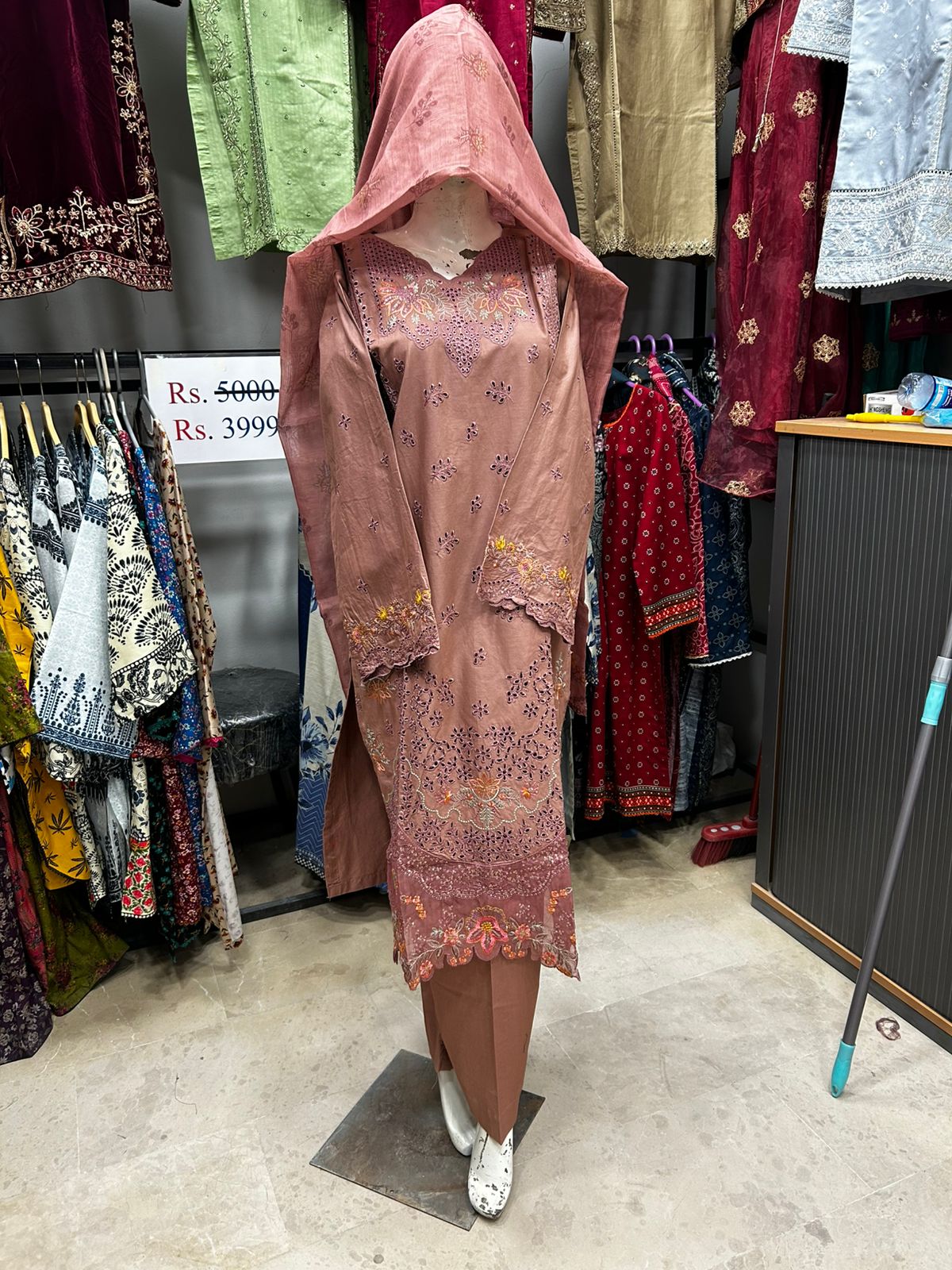 Dusty Rose Embroidered Doria Cotton 3-Piece Suit | Pakistani Wear ...